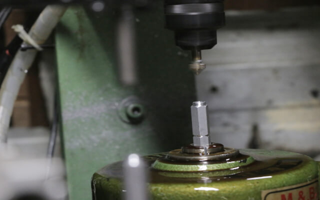 公司簡介 - 防水堵漏與結構灌注全方位解決方案 | 商勤實業有限公司 - 30年防水堵漏專家，專注研發高品質止漏材料